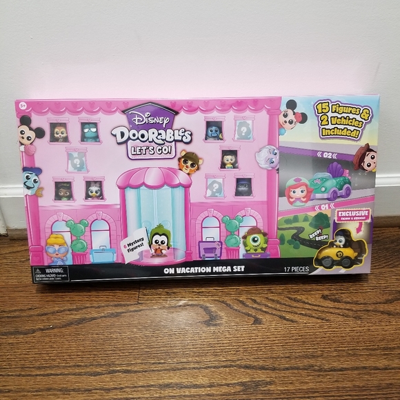 Disney | Toys | Disney Doorables Lets Go On Vacation Mega Set 5 Figures ...